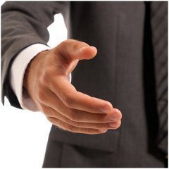 Ako na podanie ruky? Kto ju podáva ako prvý? | Ako a Prečo?